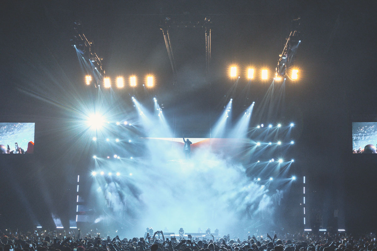 Claypaky Packs a Punch for Davido at London’s O2 Arena – Show ...